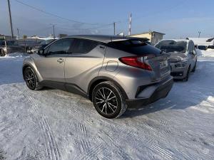 Коричневый Тойота C-HR 2017 в Вильнюс, объемом двигателя 1.80 л и пробегом 250 тыс. км за 13350 €, фото 5 на AUTOMOTO.COM.LV