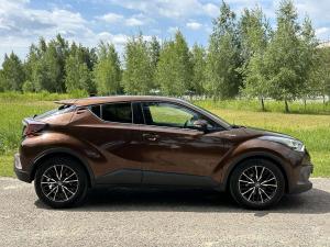 Brūns Toyota C-HR 2017 Kauņa, ar dzinēja tilpumu 1.80 L un nobraukumu 196 tūkst. km par 16550 €, foto 7 vietnē AUTOMOTO.COM.LV