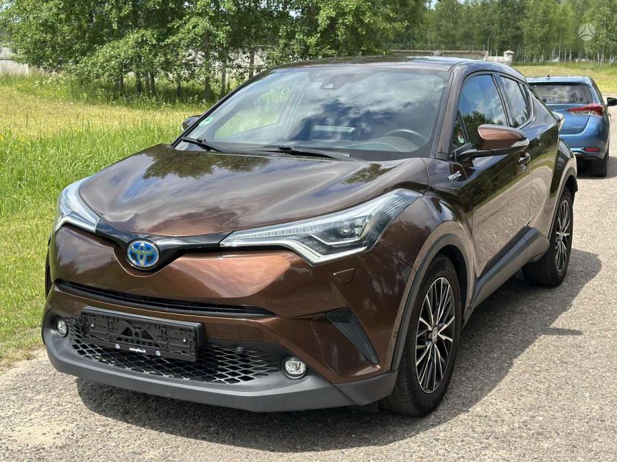 Brūns Toyota C-HR 2017 Kauņa, ar dzinēja tilpumu 1.80 L un nobraukumu 196 tūkst. km par 16550 €, foto 9 vietnē AUTOMOTO.COM.LV