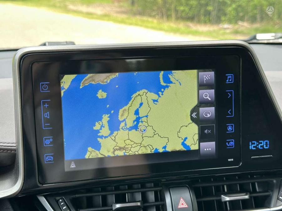 Brūns Toyota C-HR 2017 Kauņa, ar dzinēja tilpumu 1.80 L un nobraukumu 196 tūkst. km par 16550 €, foto 15 vietnē AUTOMOTO.COM.LV