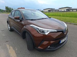 Brown Toyota C-HR 2017 in Klaipeda, with an engine capacity of 1.80 L and mileage of 115 thousand km for 16888 €, photo 8 on AUTOMOTO.COM.LV