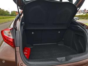 Brown Toyota C-HR 2017 in Klaipeda, with an engine capacity of 1.80 L and mileage of 115 thousand km for 16888 €, photo 10 on AUTOMOTO.COM.LV