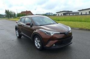 Brown Toyota C-HR 2017 in Klaipeda, with an engine capacity of 1.80 L and mileage of 114 thousand km for 16600 €, photo  on AUTOMOTO.COM.LV