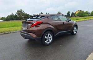Brūns Toyota C-HR 2017 Klaipėda, ar dzinēja tilpumu 1.80 L un nobraukumu 114 tūkst. km par 16600 €, foto 4 vietnē AUTOMOTO.COM.LV