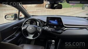 Brūns Toyota C-HR 2017 Jelgava, ar dzinēja tilpumu 1.80 L un nobraukumu 196 tūkst. km par 16900 €, foto 14 vietnē AUTOMOTO.COM.LV