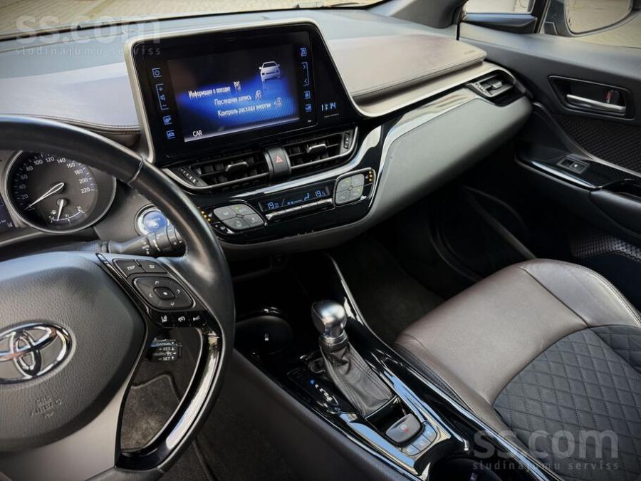 Brūns Toyota C-HR 2017 Jelgava, ar dzinēja tilpumu 1.80 L un nobraukumu 196 tūkst. km par 16900 €, foto 15 vietnē AUTOMOTO.COM.LV