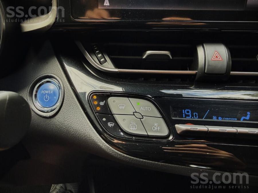 Brūns Toyota C-HR 2017 Jelgava, ar dzinēja tilpumu 1.80 L un nobraukumu 196 tūkst. km par 16900 €, foto 17 vietnē AUTOMOTO.COM.LV