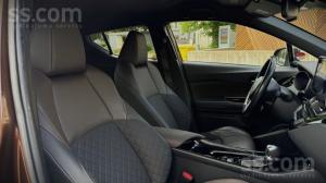 Brūns Toyota C-HR 2017 Jelgava, ar dzinēja tilpumu 1.80 L un nobraukumu 196 tūkst. km par 16900 €, foto 23 vietnē AUTOMOTO.COM.LV