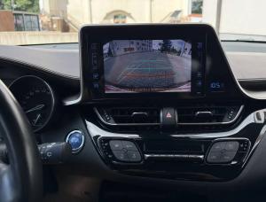 Brown Toyota C-HR 2017 in Jelgava, with an engine capacity of 1.80 L and mileage of 196 thousand km for 16900 €, photo 18 on AUTOMOTO.COM.LV