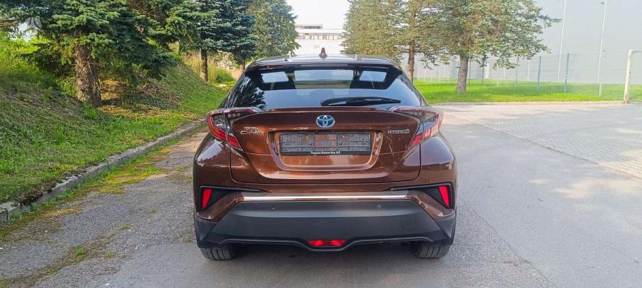Коричневый Тойота C-HR 2017 в Плунге, объемом двигателя 1.80 л и пробегом 168 тыс. км за 15500 €, фото 8 на AUTOMOTO.COM.LV