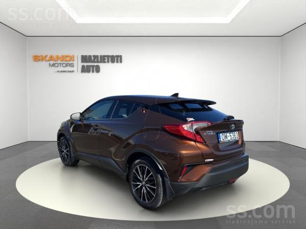 Brūns Toyota C-HR 2017 Rīga, ar dzinēja tilpumu 1.20 L un nobraukumu 91 tūkst. km par 14990 €, foto 5 vietnē AUTOMOTO.COM.LV