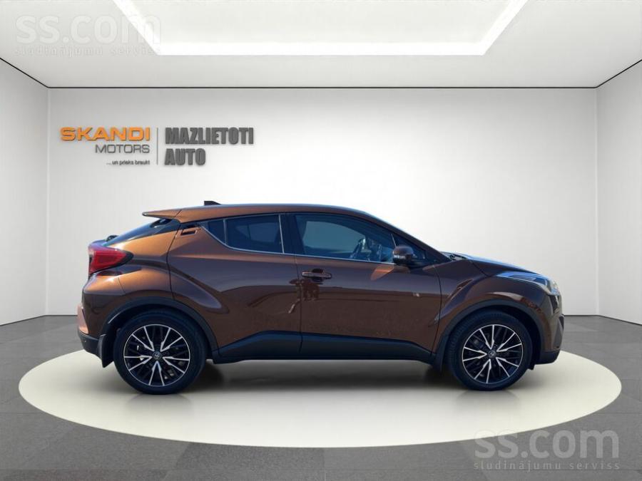 Brūns Toyota C-HR 2017 Rīga, ar dzinēja tilpumu 1.20 L un nobraukumu 91 tūkst. km par 14990 €, foto 8 vietnē AUTOMOTO.COM.LV
