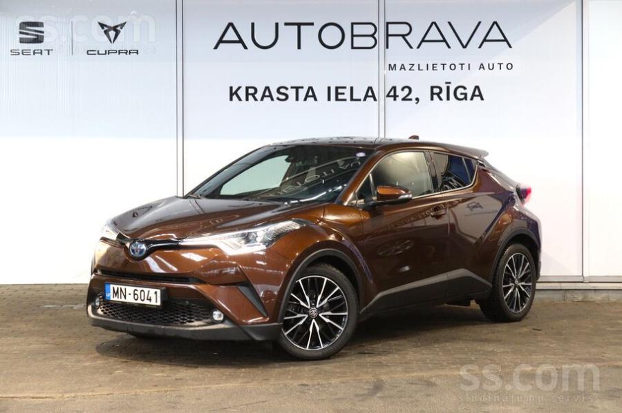 Коричневый Тойота C-HR 2018 в Рига, объемом двигателя 1.80 л и пробегом 133 тыс. км за 15990 €, фото 1 на AUTOMOTO.COM.LV