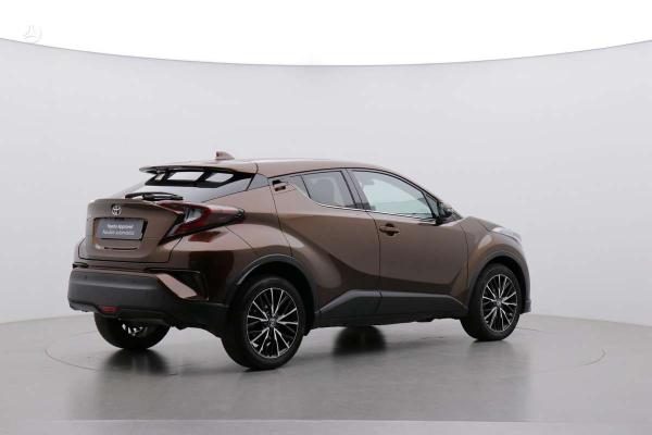 Brown Toyota C-HR 2018 in Vilnius, with an engine capacity of 1.20 L and mileage of 61 thousand km for 17900 €, photo 3 on AUTOMOTO.COM.LV