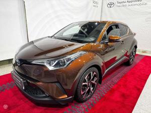 Коричневый Тойота C-HR 2018 в Шяуляй, объемом двигателя 1.80 л и пробегом 181 тыс. км за 17500 €, фото  на AUTOMOTO.COM.LV