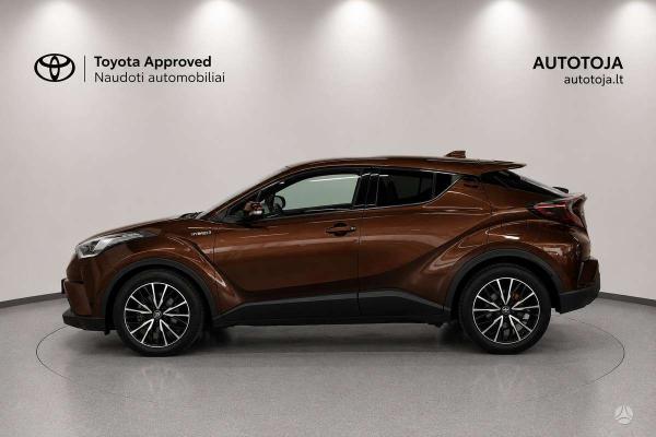 Brūns Toyota C-HR 2018 Kauņa, ar dzinēja tilpumu 1.80 L un nobraukumu 116 tūkst. km par 19500 €, foto 3 vietnē AUTOMOTO.COM.LV