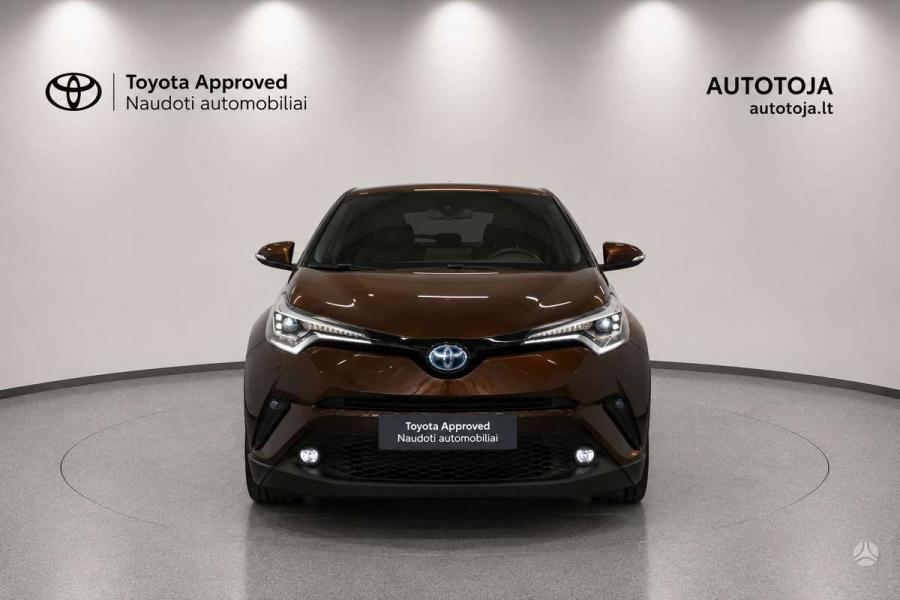 Коричневый Тойота C-HR 2018 в Каунас, объемом двигателя 1.80 л и пробегом 116 тыс. км за 19500 €, фото 6 на AUTOMOTO.COM.LV
