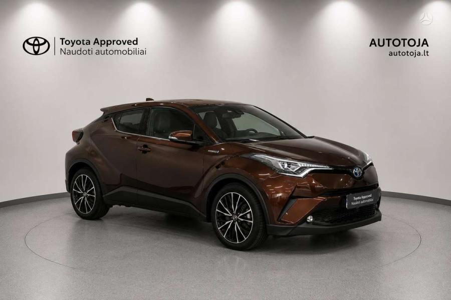 Коричневый Тойота C-HR 2018 в Каунас, объемом двигателя 1.80 л и пробегом 116 тыс. км за 19500 €, фото 19 на AUTOMOTO.COM.LV