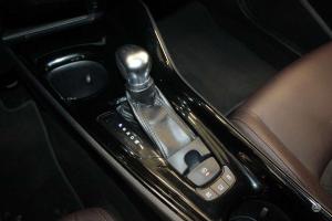 Коричневый Тойота C-HR 2018 в Каунас, объемом двигателя 1.80 л и пробегом 116 тыс. км за 19500 €, фото 31 на AUTOMOTO.COM.LV