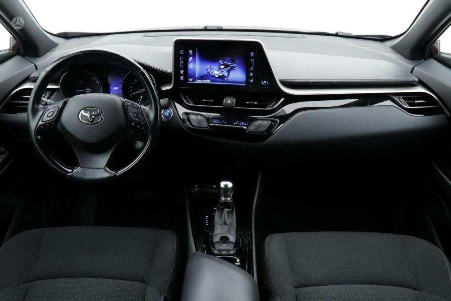 Brūns Toyota C-HR 2018 Viļņa, ar dzinēja tilpumu 1.80 L un nobraukumu 116 tūkst. km par 19990 €, foto 8 vietnē AUTOMOTO.COM.LV