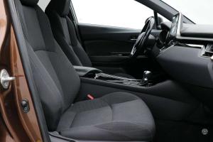 Brūns Toyota C-HR 2018 Viļņa, ar dzinēja tilpumu 1.80 L un nobraukumu 116 tūkst. km par 19990 €, foto 10 vietnē AUTOMOTO.COM.LV