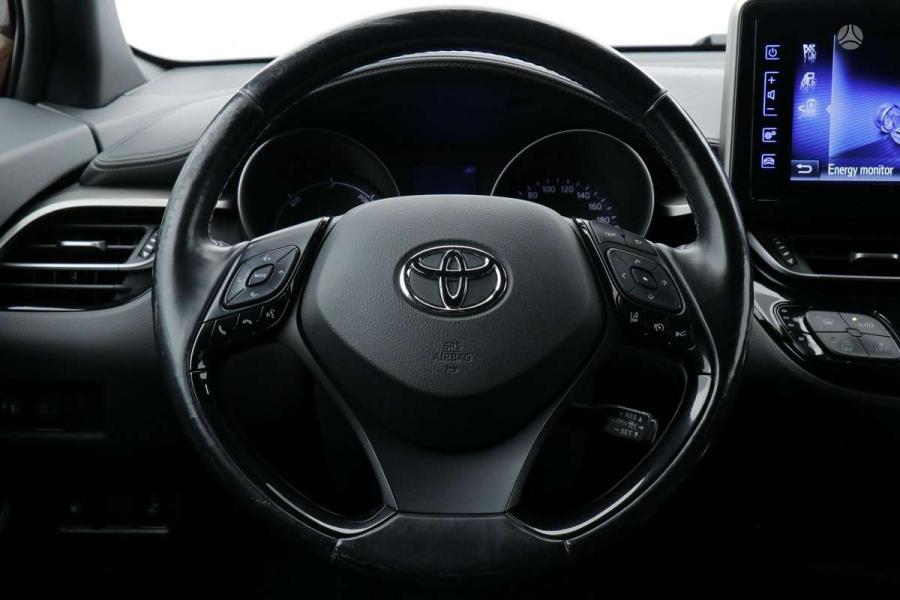 Brūns Toyota C-HR 2018 Viļņa, ar dzinēja tilpumu 1.80 L un nobraukumu 116 tūkst. km par 19990 €, foto 14 vietnē AUTOMOTO.COM.LV