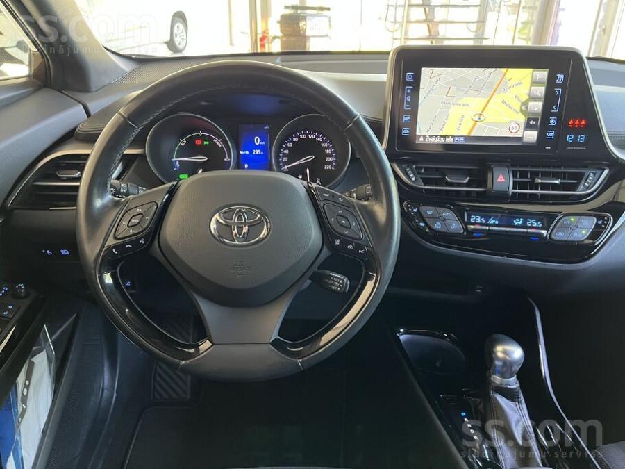 Brūns Toyota C-HR 2019 Ventspils, ar dzinēja tilpumu 1.80 L un nobraukumu 69 tūkst. km par 18990 €, foto 9 vietnē AUTOMOTO.COM.LV