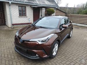 Brown Toyota C-HR 2019 in Kaunas, with an engine capacity of 1.80 L and mileage of 112 thousand km for 16450 €, photo 22 on AUTOMOTO.COM.LV