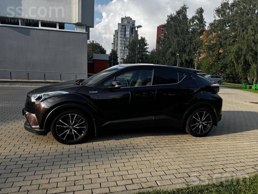 Brūns Toyota C-HR 2019 Rīga, ar dzinēja tilpumu 1.80 L un nobraukumu 133 tūkst. km par 17700 €, foto 4 vietnē AUTOMOTO.COM.LV