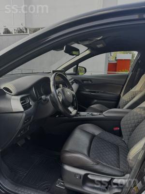 Brūns Toyota C-HR 2019 Rīga, ar dzinēja tilpumu 1.80 L un nobraukumu 133 tūkst. km par 17700 €, foto 11 vietnē AUTOMOTO.COM.LV