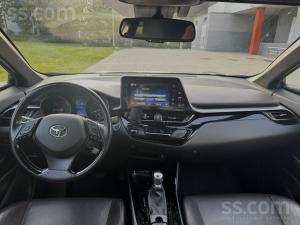 Brūns Toyota C-HR 2019 Rīga, ar dzinēja tilpumu 1.80 L un nobraukumu 133 tūkst. km par 17700 €, foto 13 vietnē AUTOMOTO.COM.LV