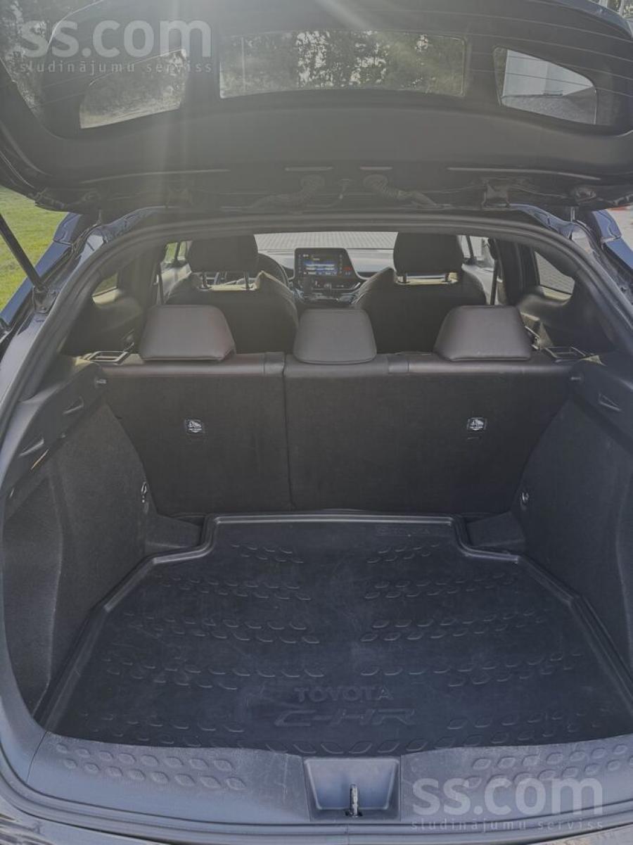 Brūns Toyota C-HR 2019 Rīga, ar dzinēja tilpumu 1.80 L un nobraukumu 133 tūkst. km par 17700 €, foto 17 vietnē AUTOMOTO.COM.LV