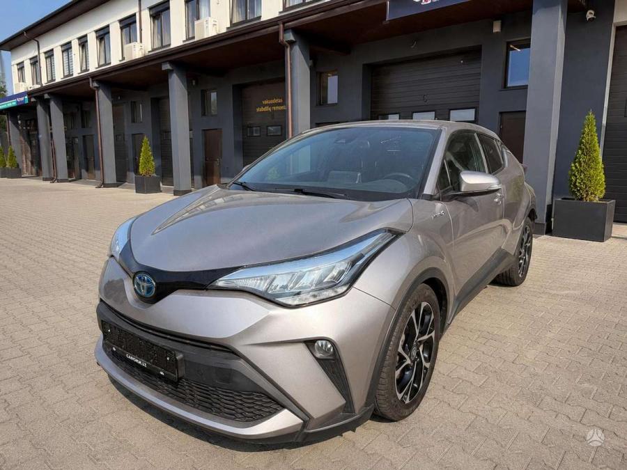Коричневый Тойота C-HR 2021 в Вильнюс, объемом двигателя 1.80 л и пробегом 78 тыс. км за 9890 €, фото 1 на AUTOMOTO.COM.LV