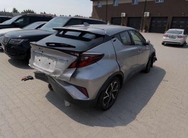Коричневый Тойота C-HR 2021 в Вильнюс, объемом двигателя 1.80 л и пробегом 78 тыс. км за 9890 €, фото 5 на AUTOMOTO.COM.LV