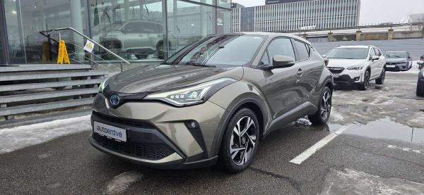 Brown Toyota C-HR 2022 in Vilnius, with an engine capacity of 1.80 L and mileage of 76 thousand km for 22750 €, photo 2 on AUTOMOTO.COM.LV