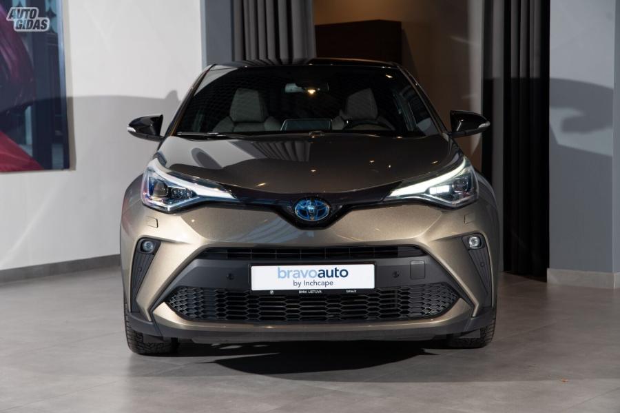 Коричневый Тойота C-HR 2022 в Каунас, объемом двигателя 2.00 л и пробегом 67 тыс. км за 26372 €, фото 3 на AUTOMOTO.COM.LV