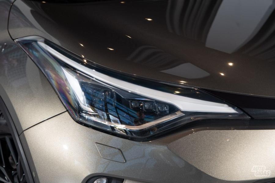 Коричневый Тойота C-HR 2022 в Каунас, объемом двигателя 2.00 л и пробегом 67 тыс. км за 26372 €, фото 5 на AUTOMOTO.COM.LV