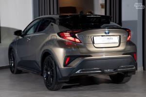 Коричневый Тойота C-HR 2022 в Каунас, объемом двигателя 2.00 л и пробегом 67 тыс. км за 26372 €, фото 6 на AUTOMOTO.COM.LV