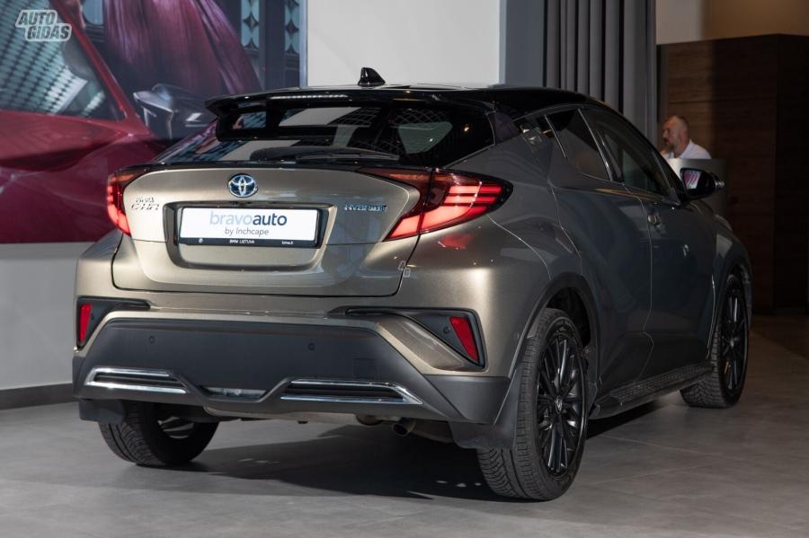 Коричневый Тойота C-HR 2022 в Каунас, объемом двигателя 2.00 л и пробегом 67 тыс. км за 26372 €, фото 8 на AUTOMOTO.COM.LV