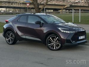 Brūns Toyota C-HR 2024 Rīga, ar dzinēja tilpumu 1.80 L un nobraukumu 15 tūkst. km par 31700 €, foto 5 vietnē AUTOMOTO.COM.LV