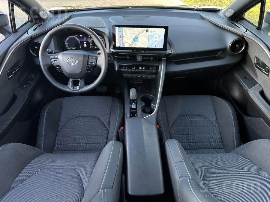Brūns Toyota C-HR 2024 Rīga, ar dzinēja tilpumu 1.80 L un nobraukumu 15 tūkst. km par 31700 €, foto 17 vietnē AUTOMOTO.COM.LV