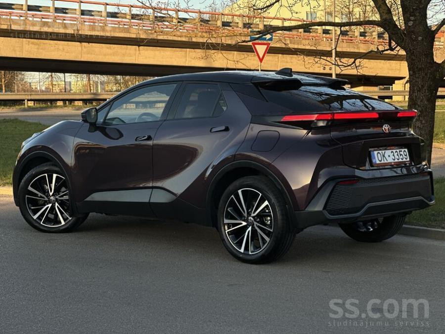 Brūns Toyota C-HR 2024 Rīga, ar dzinēja tilpumu 1.80 L un nobraukumu 15 tūkst. km par 31700 €, foto 30 vietnē AUTOMOTO.COM.LV