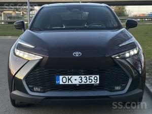 Brūns Toyota C-HR 2024 Rīga, ar dzinēja tilpumu 1.80 L un nobraukumu 15 tūkst. km par 31700 €, foto 31 vietnē AUTOMOTO.COM.LV