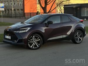 Brūns Toyota C-HR 2024 Rīga, ar dzinēja tilpumu 1.80 L un nobraukumu 15 tūkst. km par 31700 €, foto 33 vietnē AUTOMOTO.COM.LV