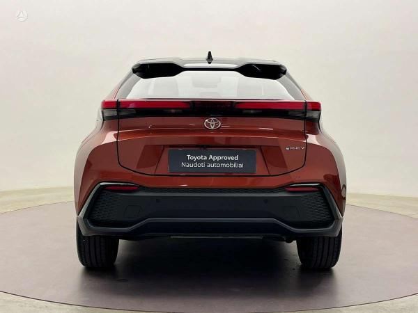 Brūns Toyota C-HR 2025 Panevēža, ar dzinēja tilpumu 1.99 L un nobraukumu 10 tūkst. km par 40990 €, foto 7 vietnē AUTOMOTO.COM.LV