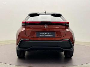 Brown Toyota C-HR 2025 in Panevezys, with an engine capacity of 1.99 L and mileage of 10 thousand km for 40990 €, photo 8 on AUTOMOTO.COM.LV