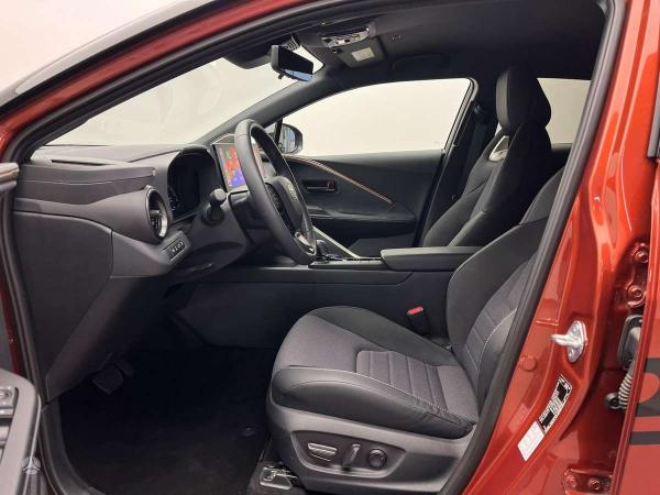 Brūns Toyota C-HR 2025 Panevēža, ar dzinēja tilpumu 1.99 L un nobraukumu 10 tūkst. km par 40990 €, foto 9 vietnē AUTOMOTO.COM.LV