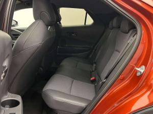 Brown Toyota C-HR 2025 in Panevezys, with an engine capacity of 1.99 L and mileage of 10 thousand km for 40990 €, photo 15 on AUTOMOTO.COM.LV