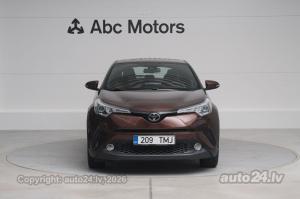 Brown Toyota C-HR 2017 in Tallinn, with an engine capacity of 1.20 L and mileage of 145 thousand km for 14390 €, photo 2 on AUTOMOTO.COM.LV