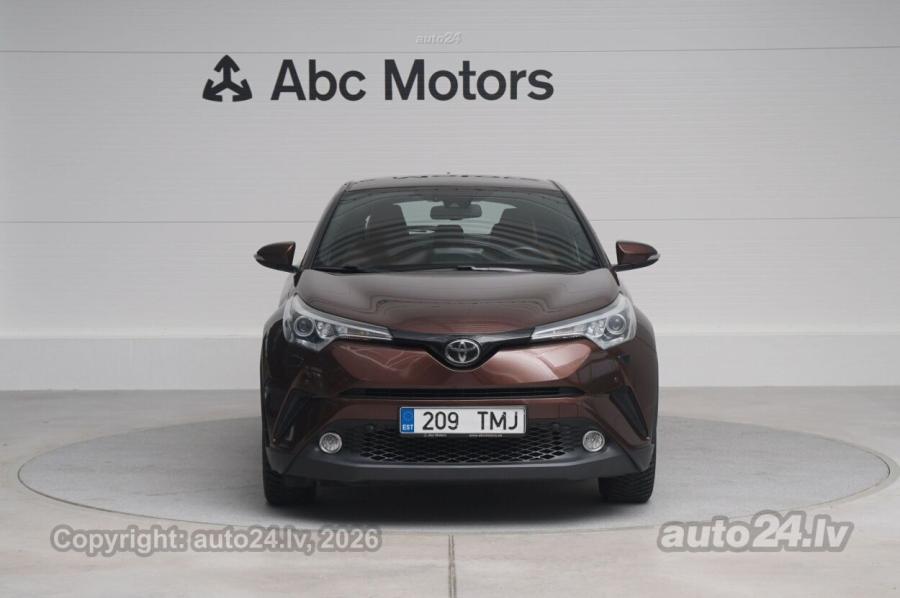 Brown Toyota C-HR 2017 in Tallinn, with an engine capacity of 1.20 L and mileage of 145 thousand km for 14390 €, photo 2 on AUTOMOTO.COM.LV